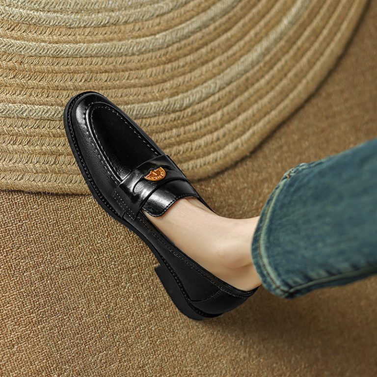 Women’s Round Toe Leather Loafers Low Heel Leather Shoes – Takalr